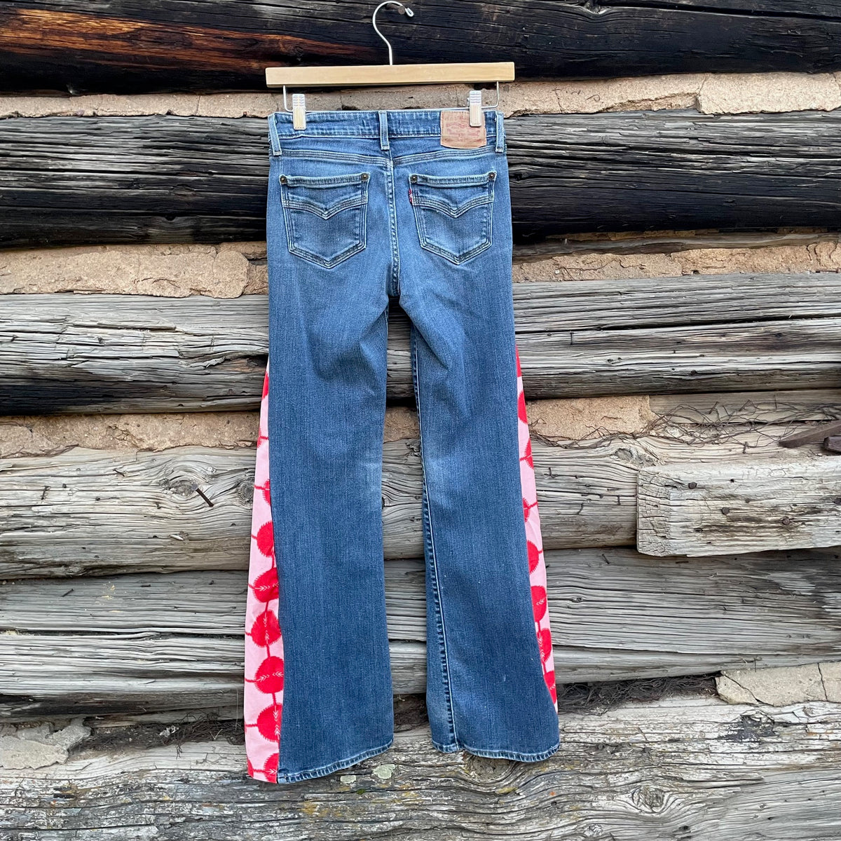 Tessa Upcycled Velvet Barrel Jeans Levis Size 26 – Tessa Clogs ...